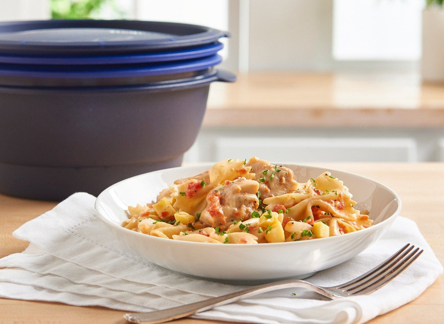 Roasted Red Pepper Chicken Farfalle Recipe – Tupperware Brand