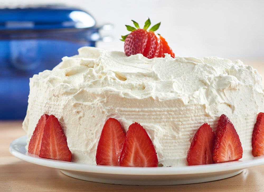 Strawberry Chantilly Cake – Tupperware US