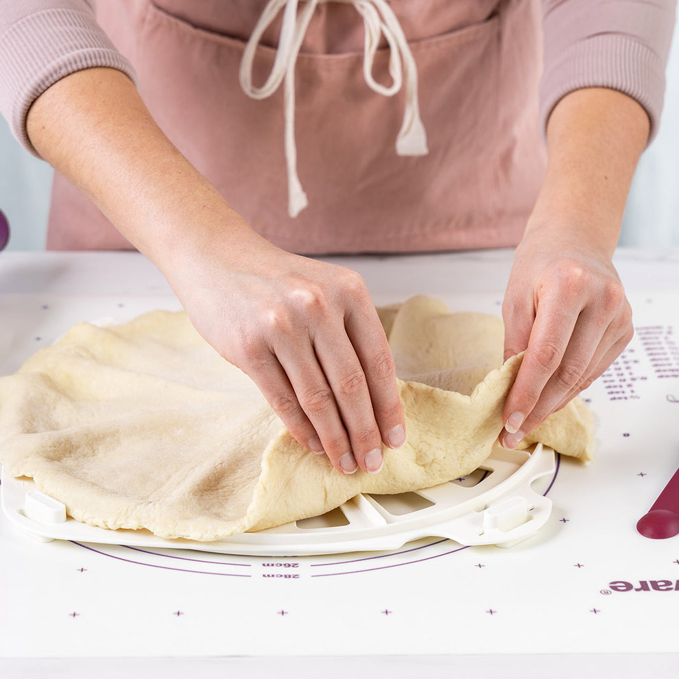 Tupperware® Pastry Sheet | Non-Slip Mat With Measuring Guides ...