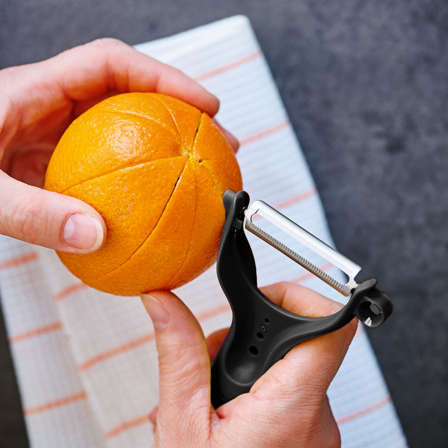 5-in-1 Universal Peeler – Tupperware Brand